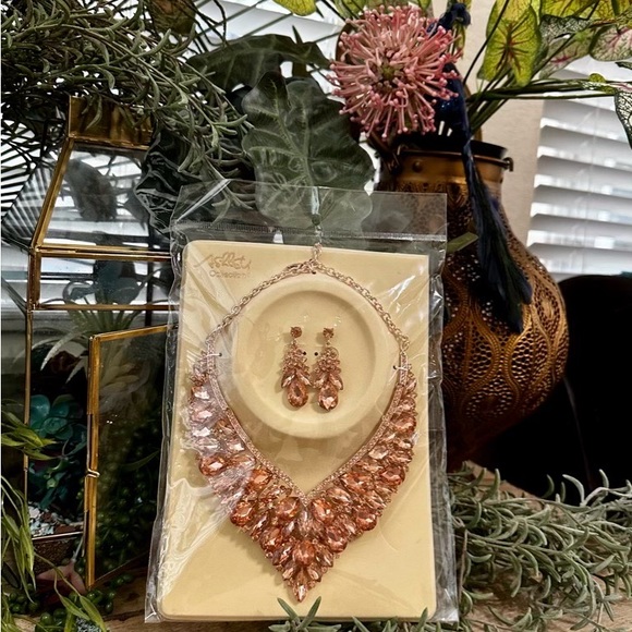 Sophia Collection | Jewelry | Nwt Sophia Collection Glamorous Necklace ...